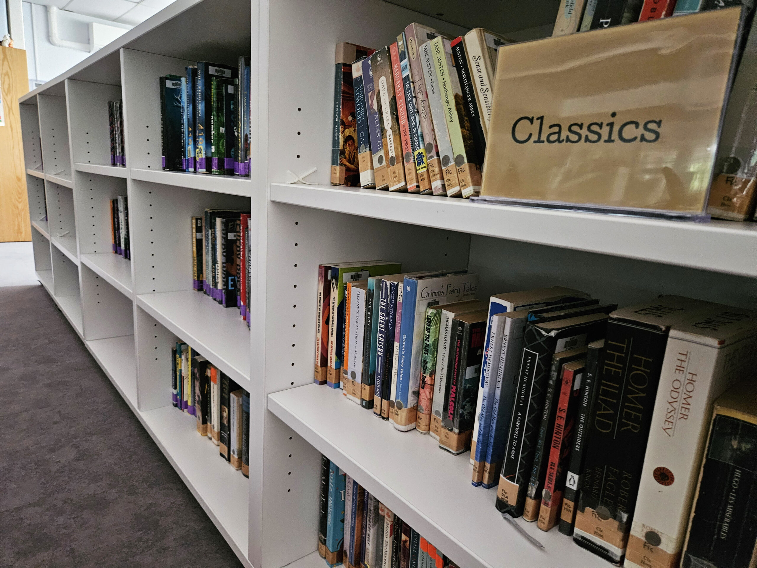 Library – St. Thomas More Collegiate